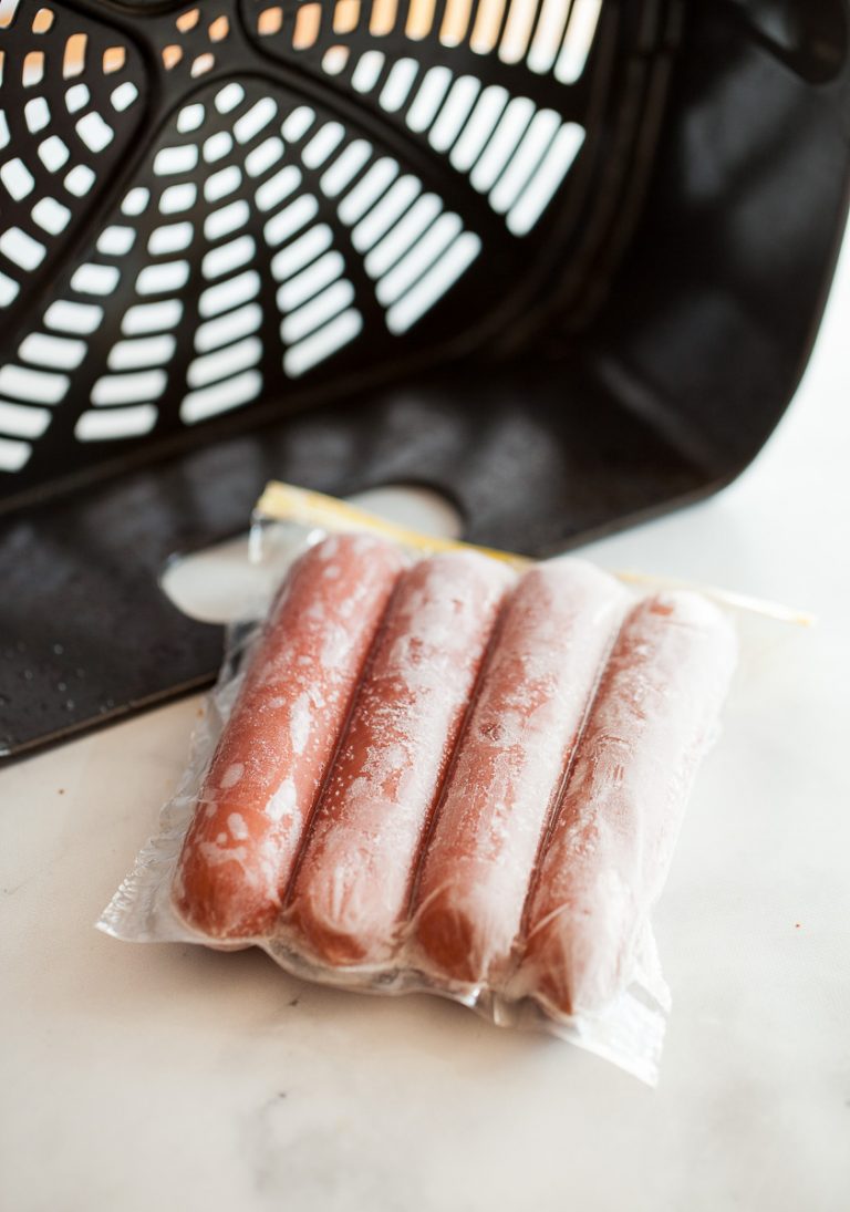 10 Minute Air Fryer Frozen Hot Dogs